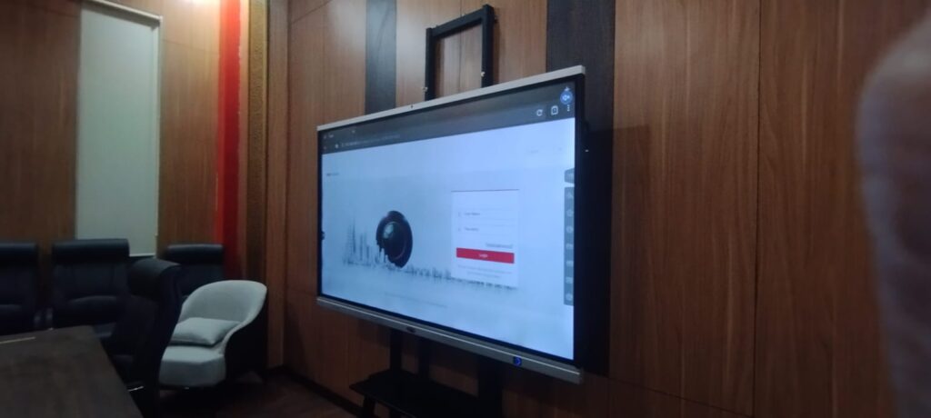 Sewa TV 80 Inch - CV. Indo Berkah Teknologi